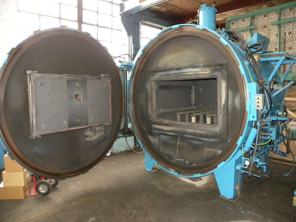 Item#VF330 Surface Combustion Vacuum Furnace | The Monty