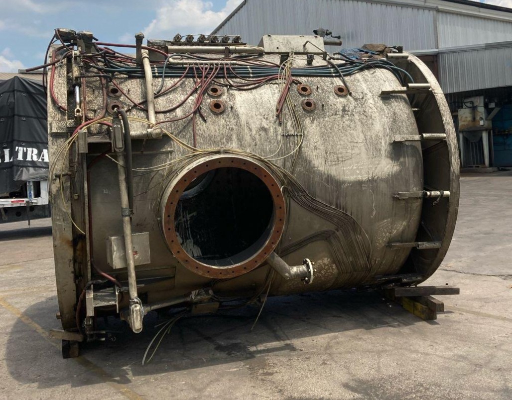 Largest Vacuum Furnace In Texas Being Installed | The Monty